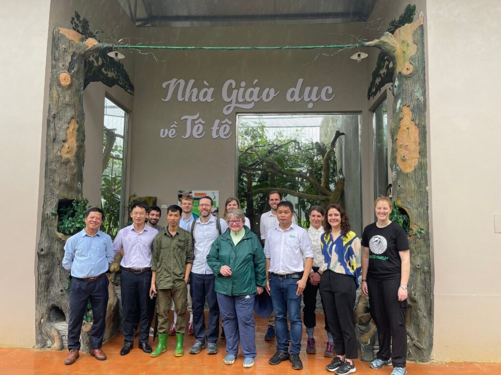 Bộ trưởng Bộ Môi trường, Thực phẩm và Nông thôn Vương quốc Anh tìm hiểu ...